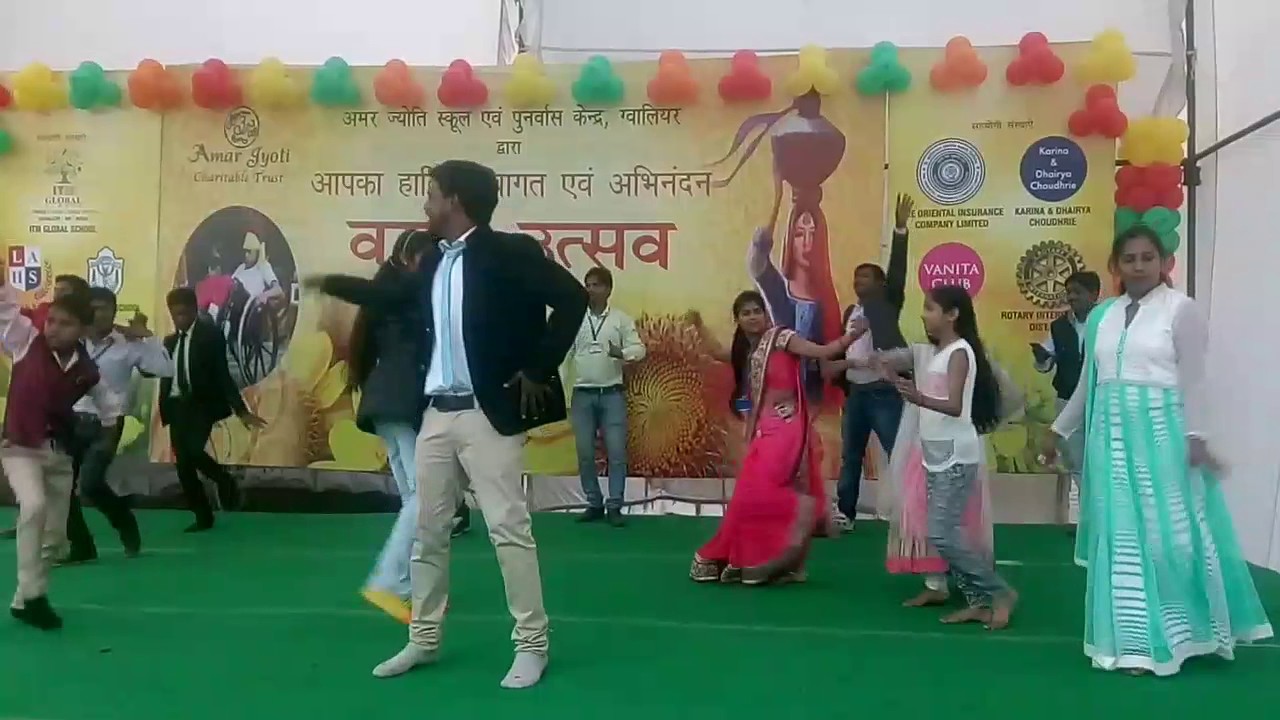 College student dance party in gwalior - YouTube
