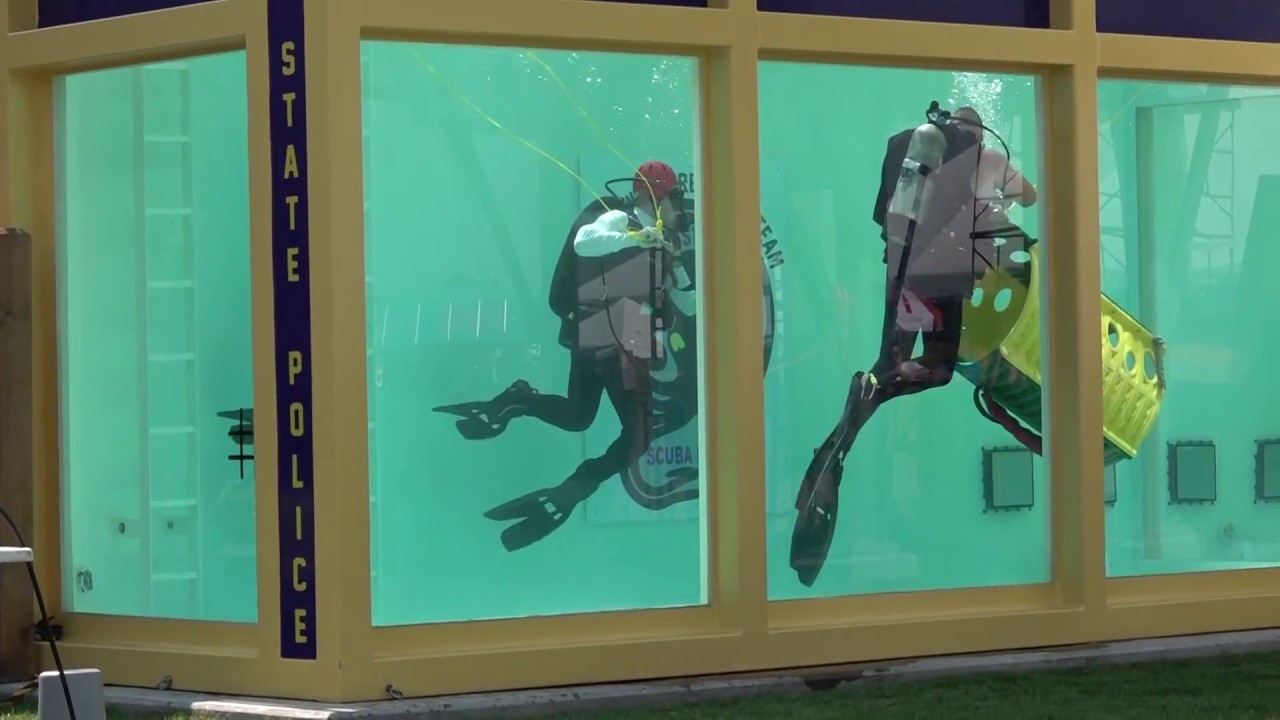 New York State Police Exhibit Underwater Recovery Team Demonstration ...