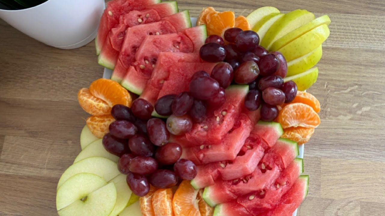 IMMUNE BOOSTING and REFRESHING Mini Fruit Platter ️ ️. #healthy #healthylifestyle #fruit # ...