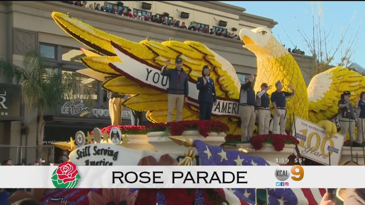 Crowds Enjoy Rose Parade Despite Cold Temps - YouTube