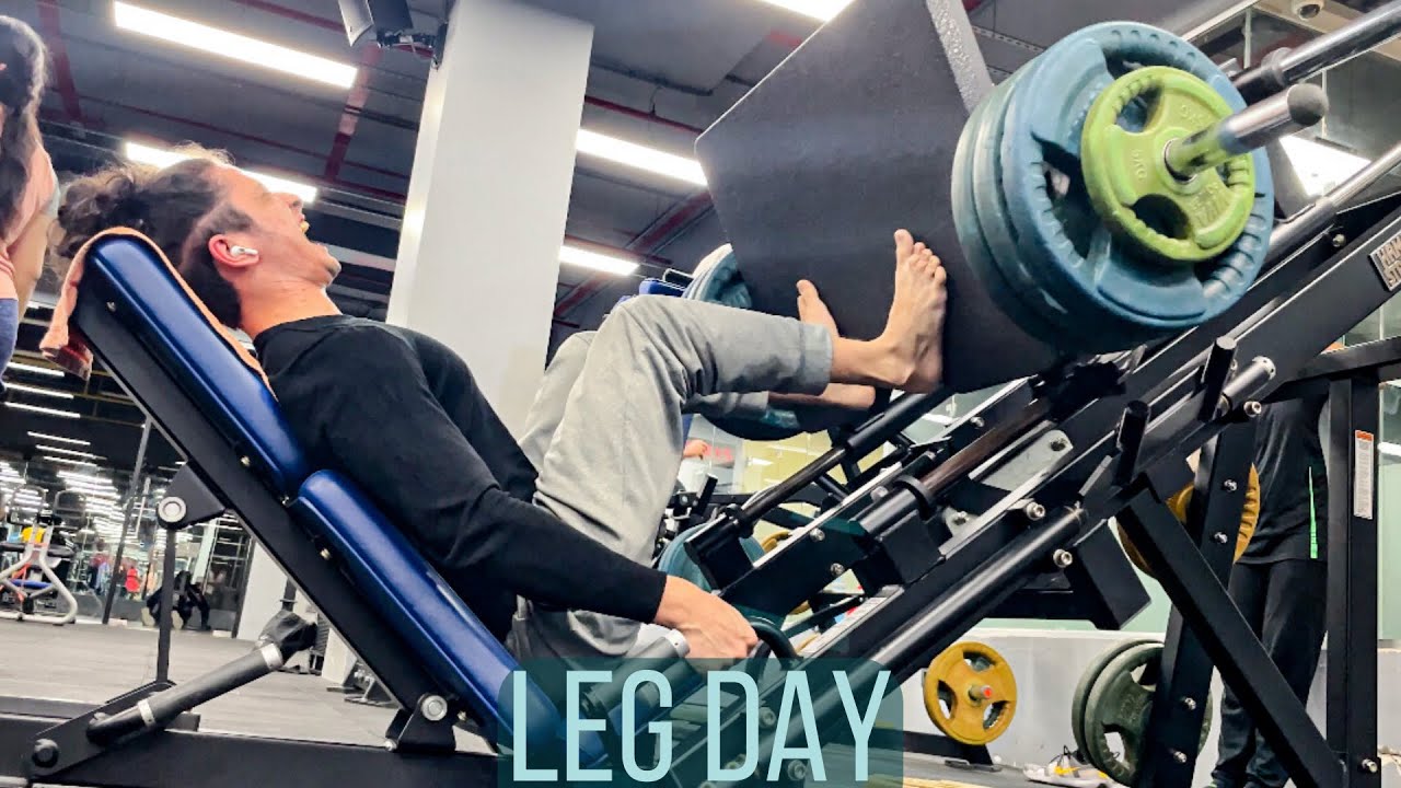 LEG DAY - YouTube