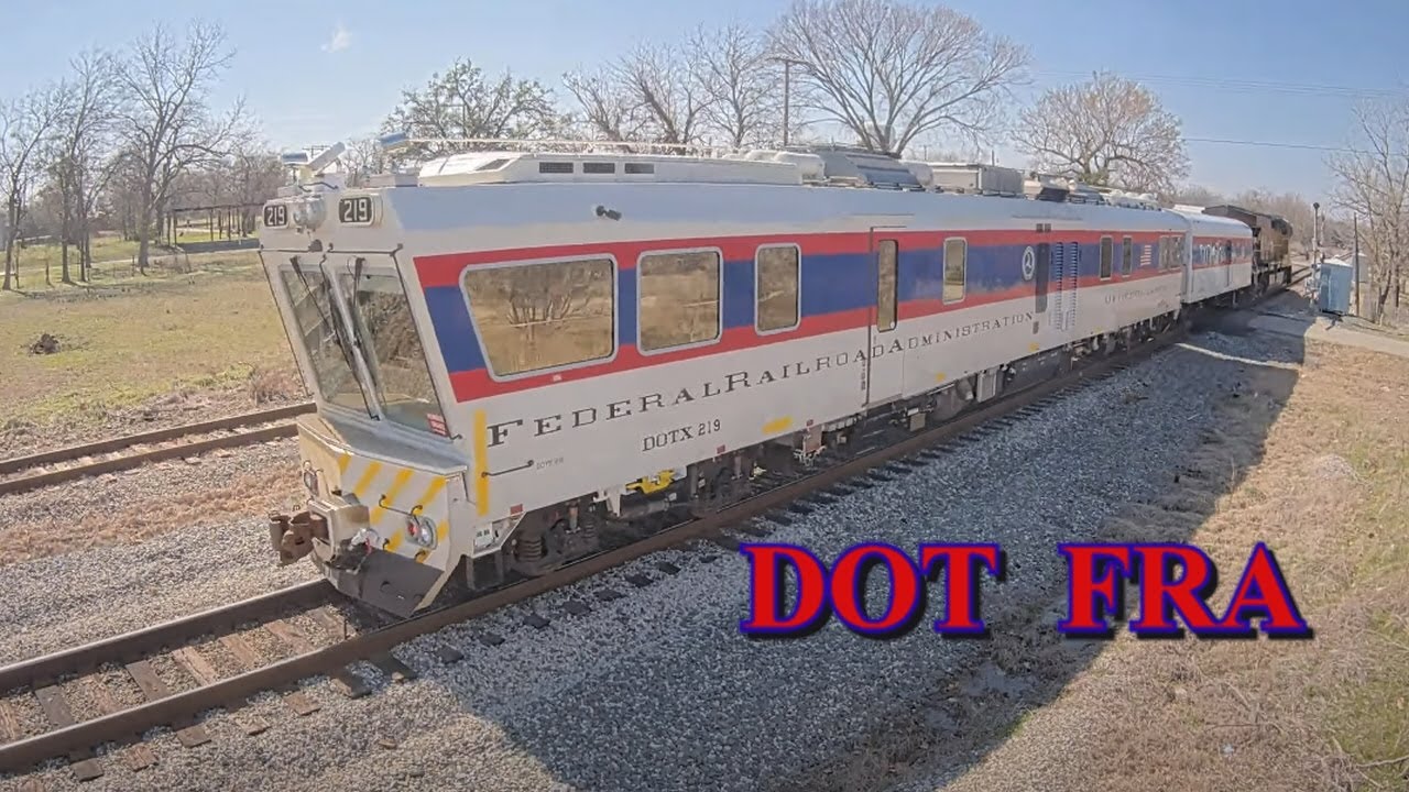 UP 7318 Leads "DOT FRA Inspection Train" on KCS Greenville subdivision - YouTube