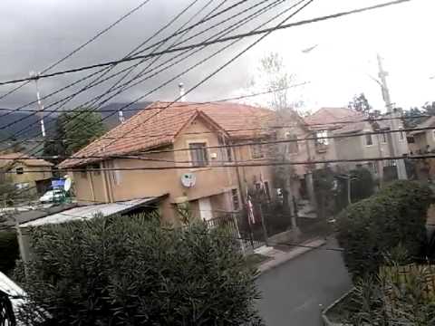Clima raro en santiago - YouTube