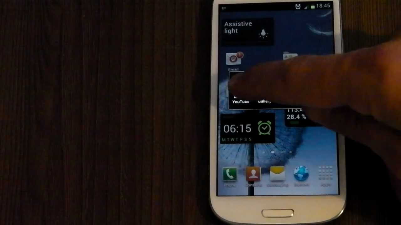How to create folders on Galaxy s3 home screen - YouTube