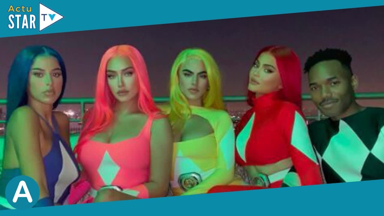 Kylie Jenner en Power Ranger sexy : sa sulfureuse vidéo entre copines ...