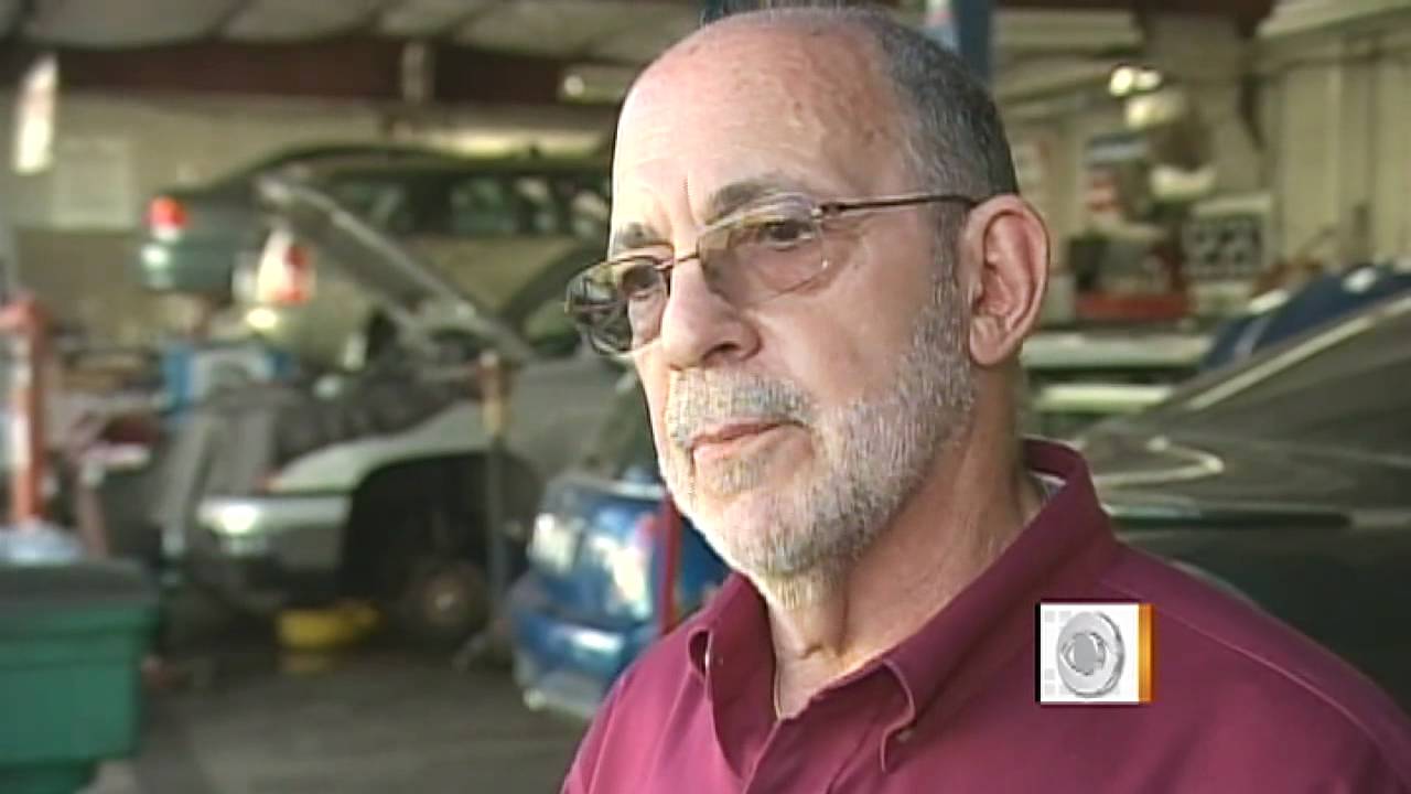 Auto repairs over upgrades in tight economy - YouTube
