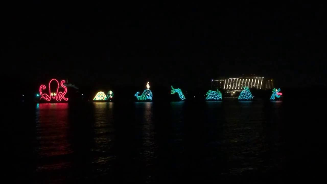 Electrical Water Pageant at Walt Disney World - YouTube