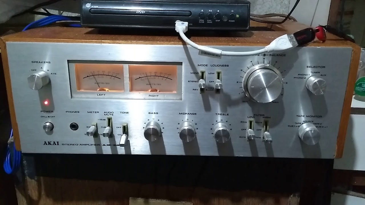 Amplificador Akai AM 2800 - YouTube
