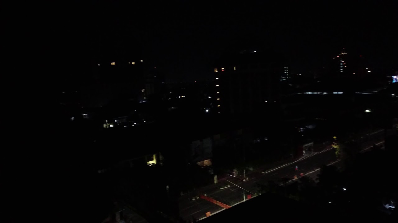 Simpang Lima Semarang Menjelang Waktu Sholat Subuh - YouTube