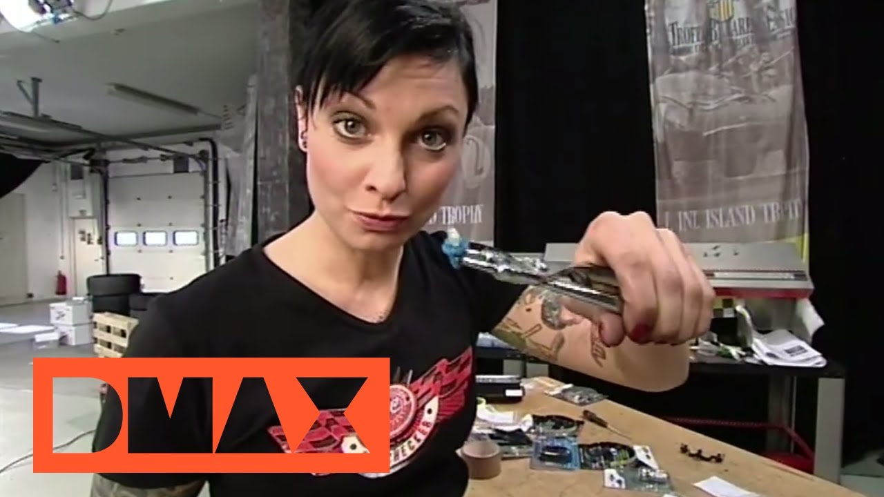 Lina macht blau | Der Checker | DMAX Deutschland - YouTube