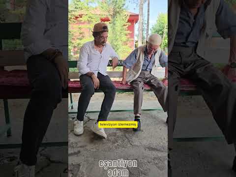 26 yıldır, yaz kış demeden her gün bu camiyi temizliyor.Temizlemediği zaman rüyalarına bile giriyor