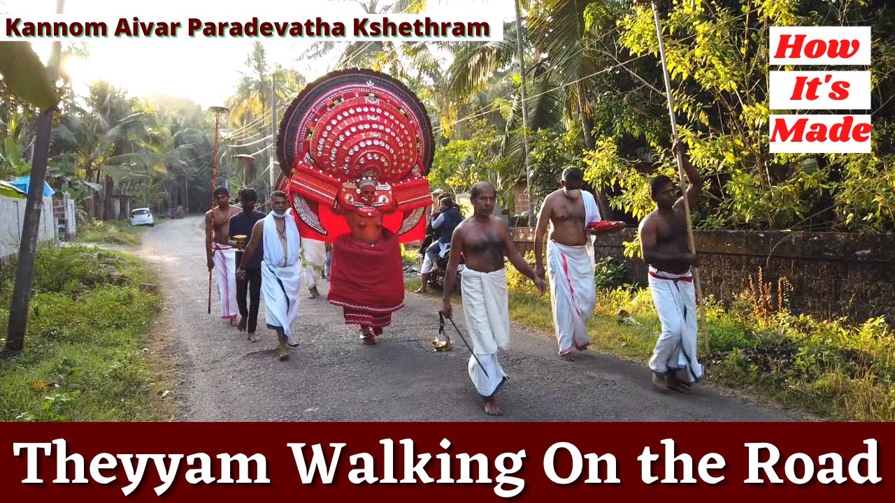 Theyyam Walking on the Road | Theyyam Anjuthengu Aivar Paradevatha ...