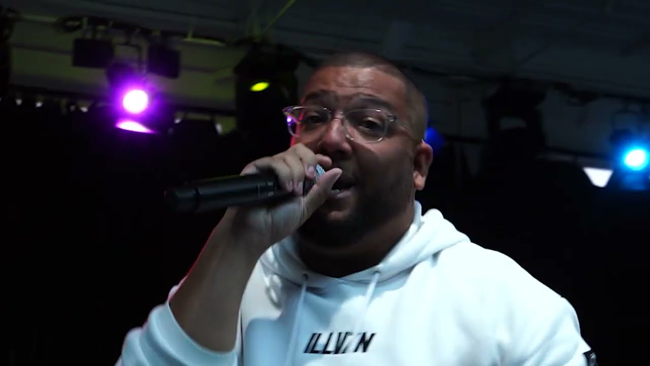 MC Fixer Performs at Twitch London Factory Reset 2022 - YouTube