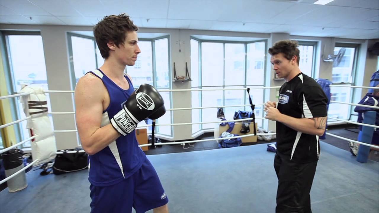 Boxing Training Tips: How to Attack Using Angles (Extended) - YouTube