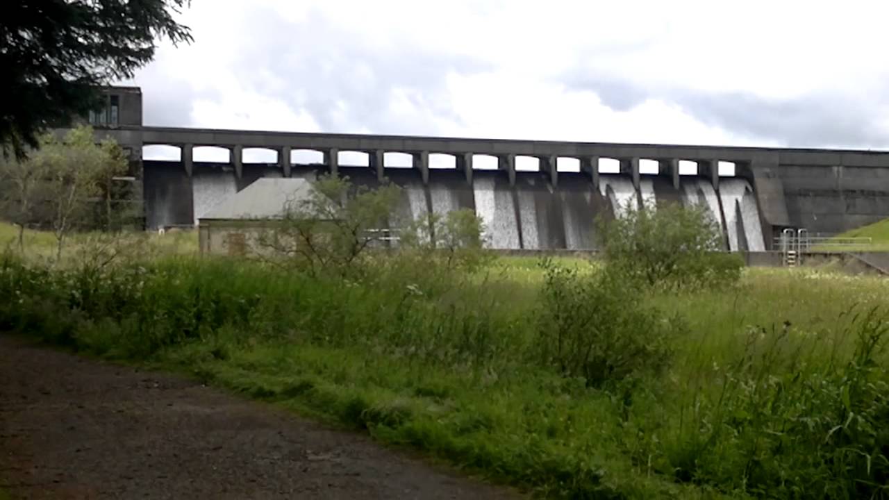 Carron Valley Reservoir Dam. - YouTube