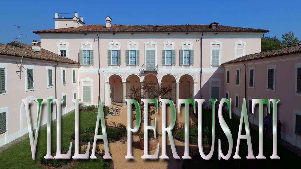 VILLA PERTUSATI, OGGI MUNICIPIO DI COMAZZO, NELLA SUA INCOMPARABILE ...