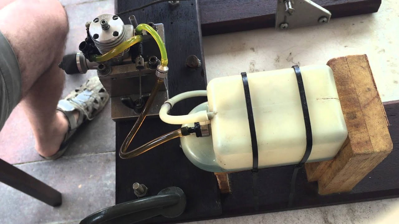 OS LA 10 R/C with Davis Diesel conversion head - YouTube