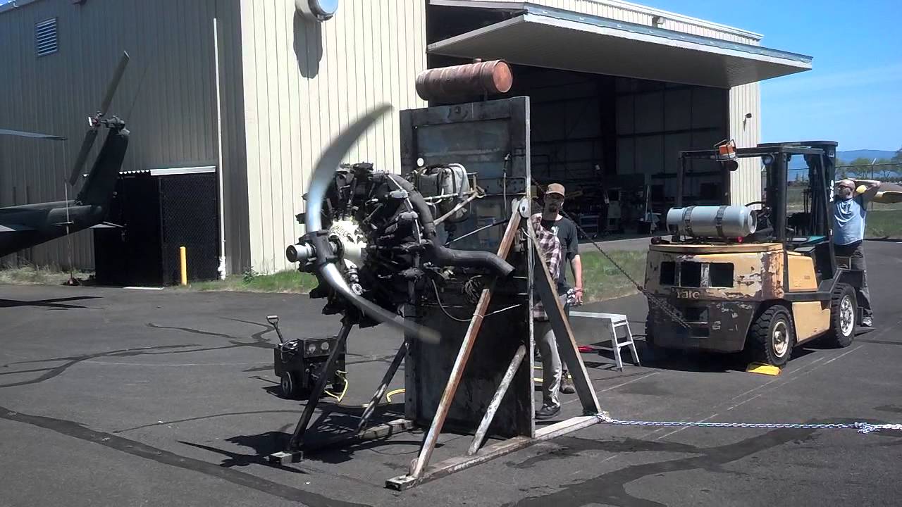Lycoming R-680 Fires Right Up! - YouTube