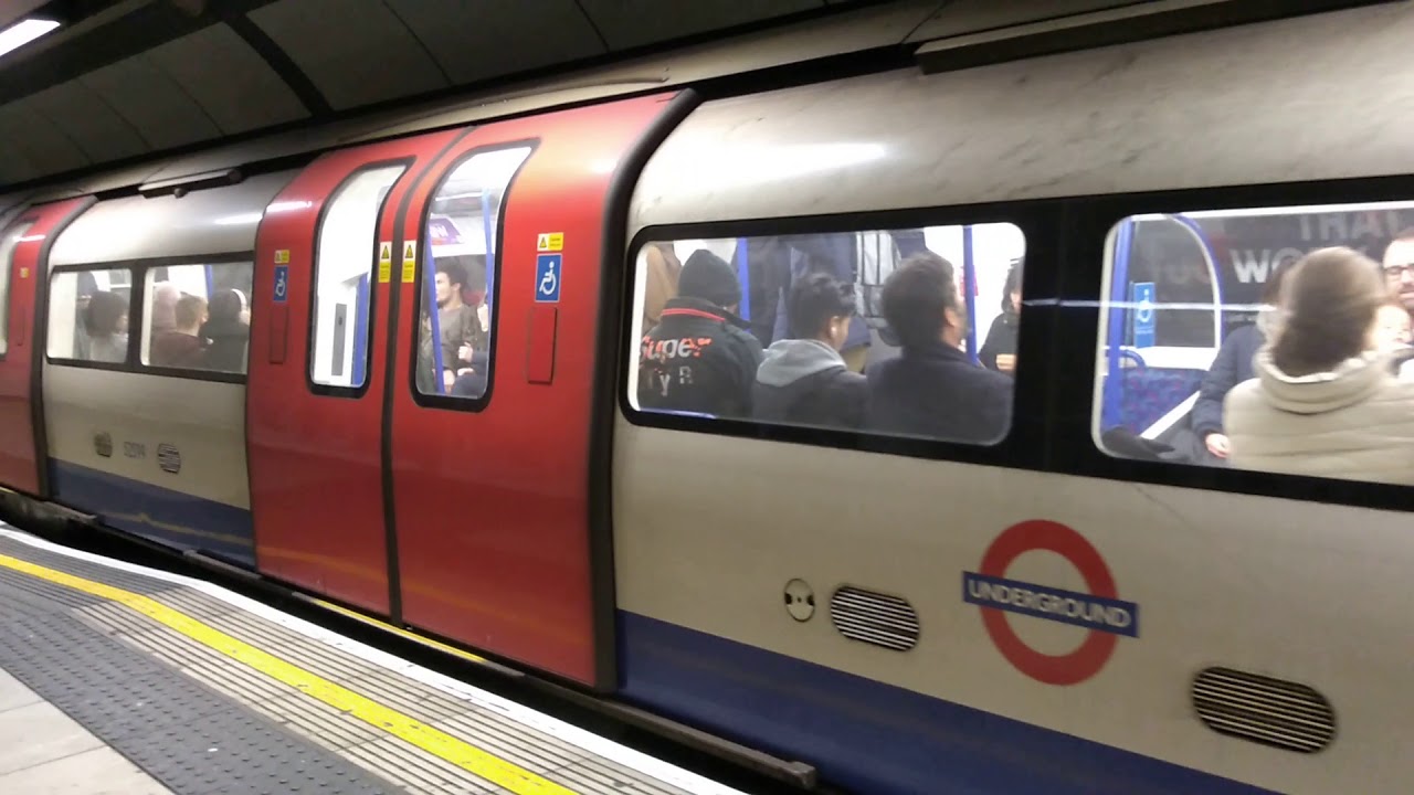 Northern Line Departing London Bridge - YouTube