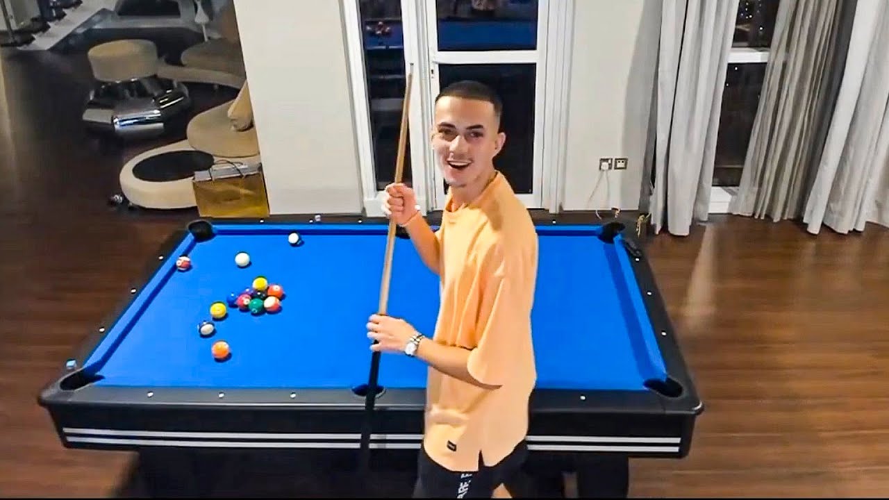 NUGATO U DUBAI IGRA BILIJAR* POKAZAO I APARTMAN - YouTube