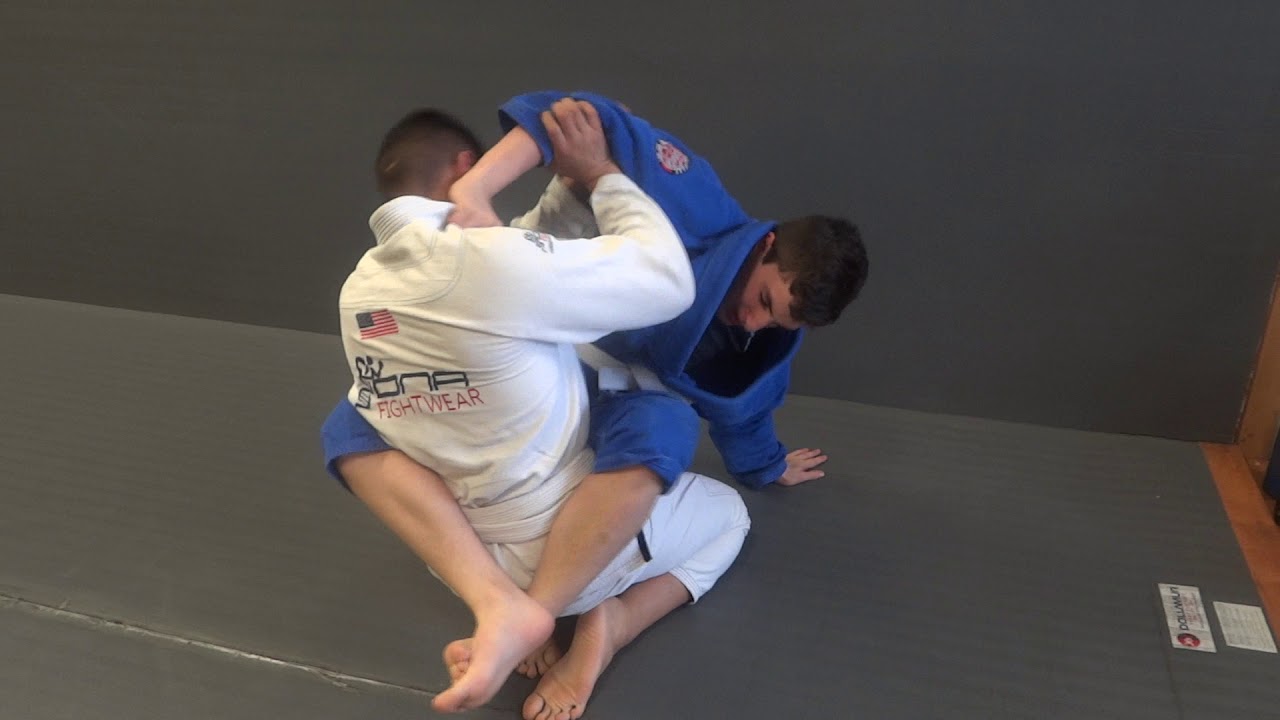 Jiu Jitsu in Morristown: AMA Fight Club - YouTube