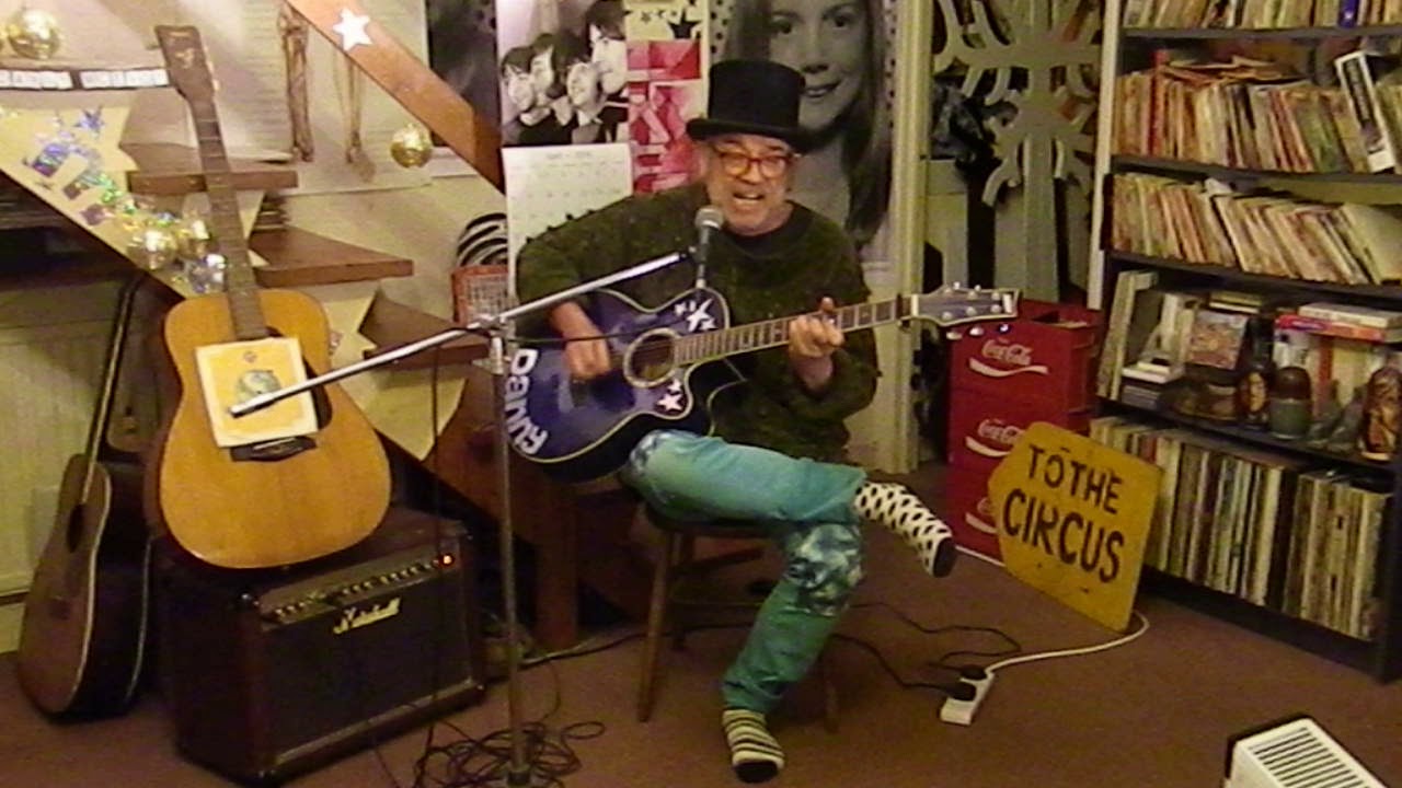 Renaissance - Northern Lights - Acoustic Cover - Danny McEvoy - YouTube