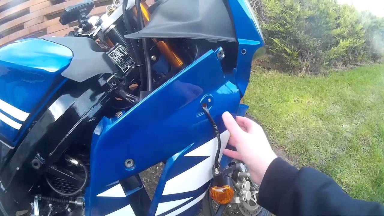 How to Put a spark plug in a superbyke rsp 125 - YouTube
