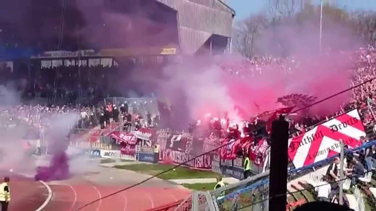 KSC vs. 1.FCK Pyro 29.03.2014 - YouTube