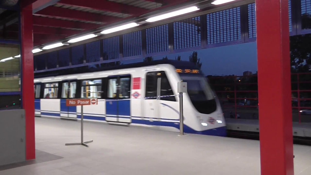 Metro de Madrid - 3000 de Linea 5 finalizando servicio en Aluche - YouTube
