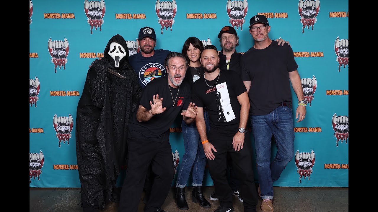 Monster Mania 57 Convention - YouTube