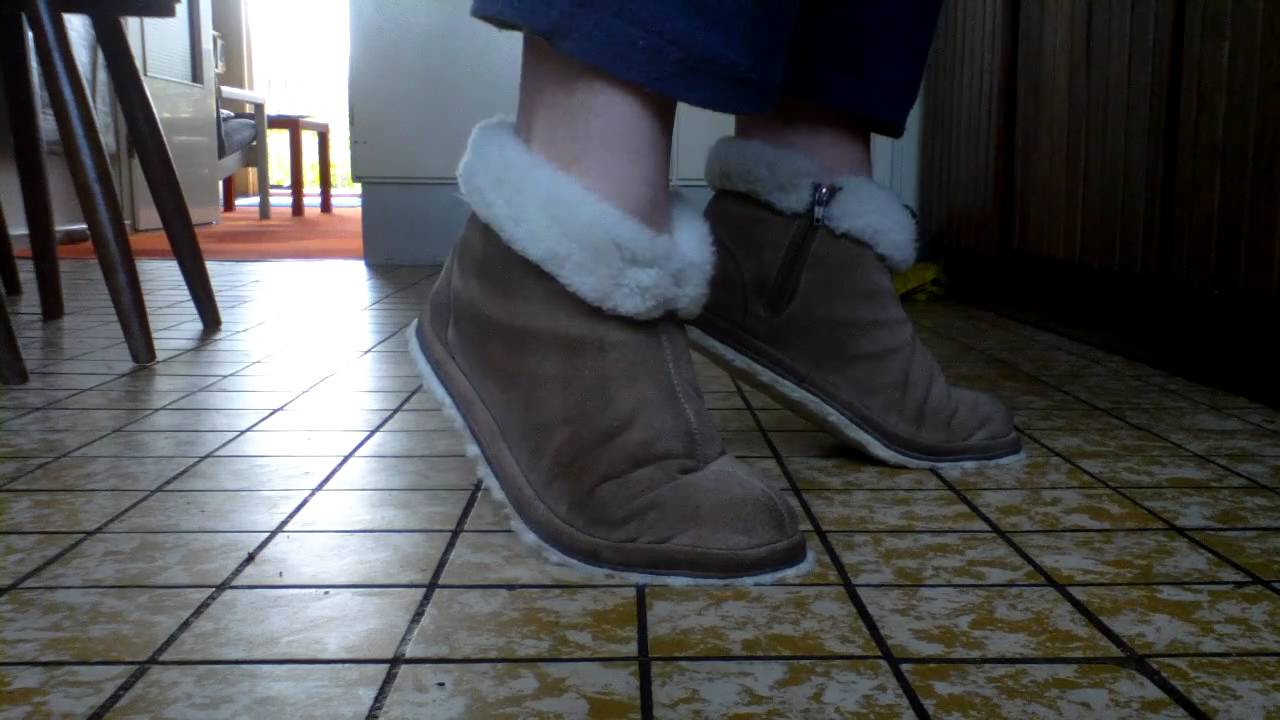 Sheepskin Bootie style slippers with real sheepskin soles - YouTube