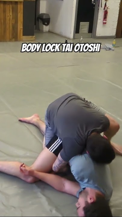 Effortless Body lock Tai otoshi by our Con - YouTube