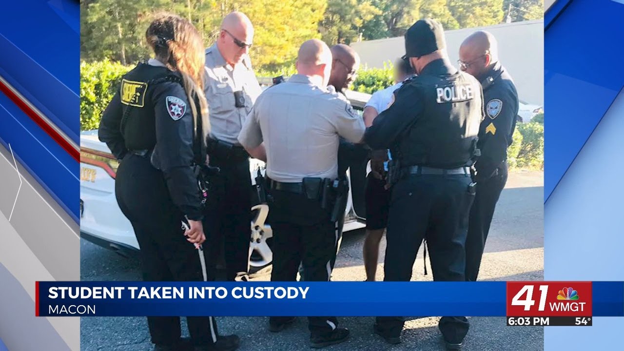 BSO: Elam at Southwest student apprehended after foot chase - YouTube