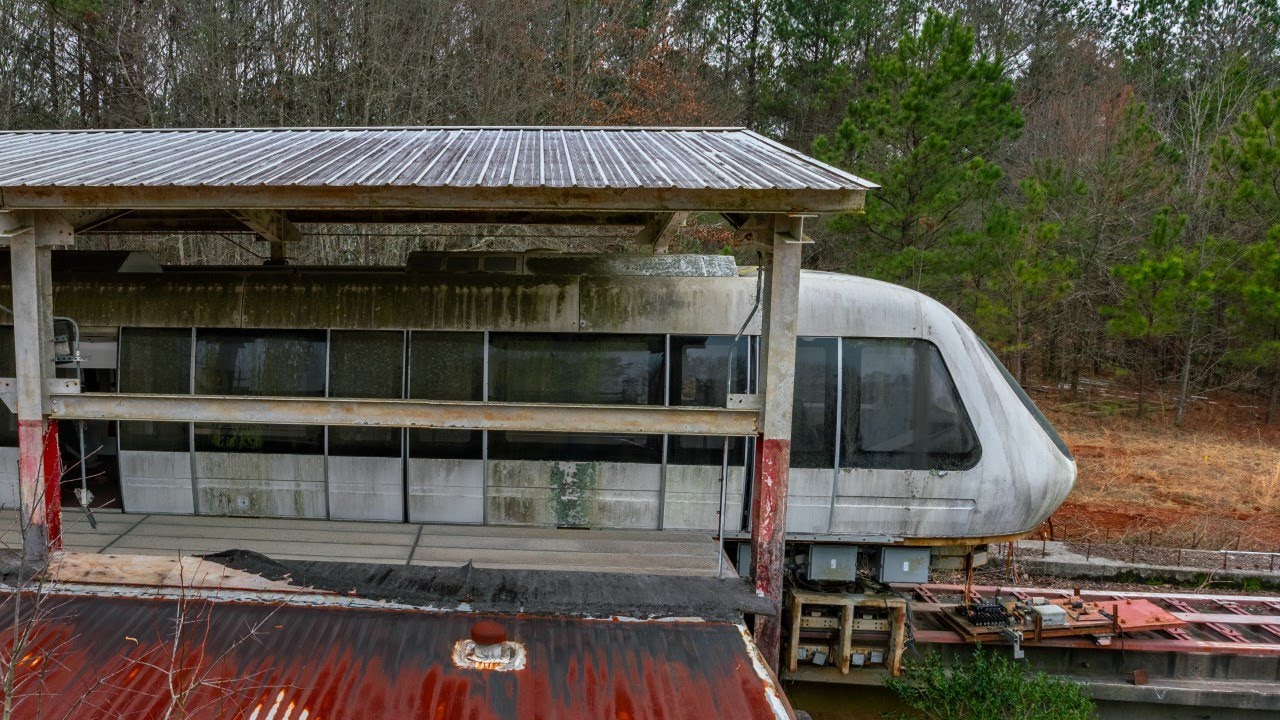 USA Maglev Monorail Test Unit - YouTube