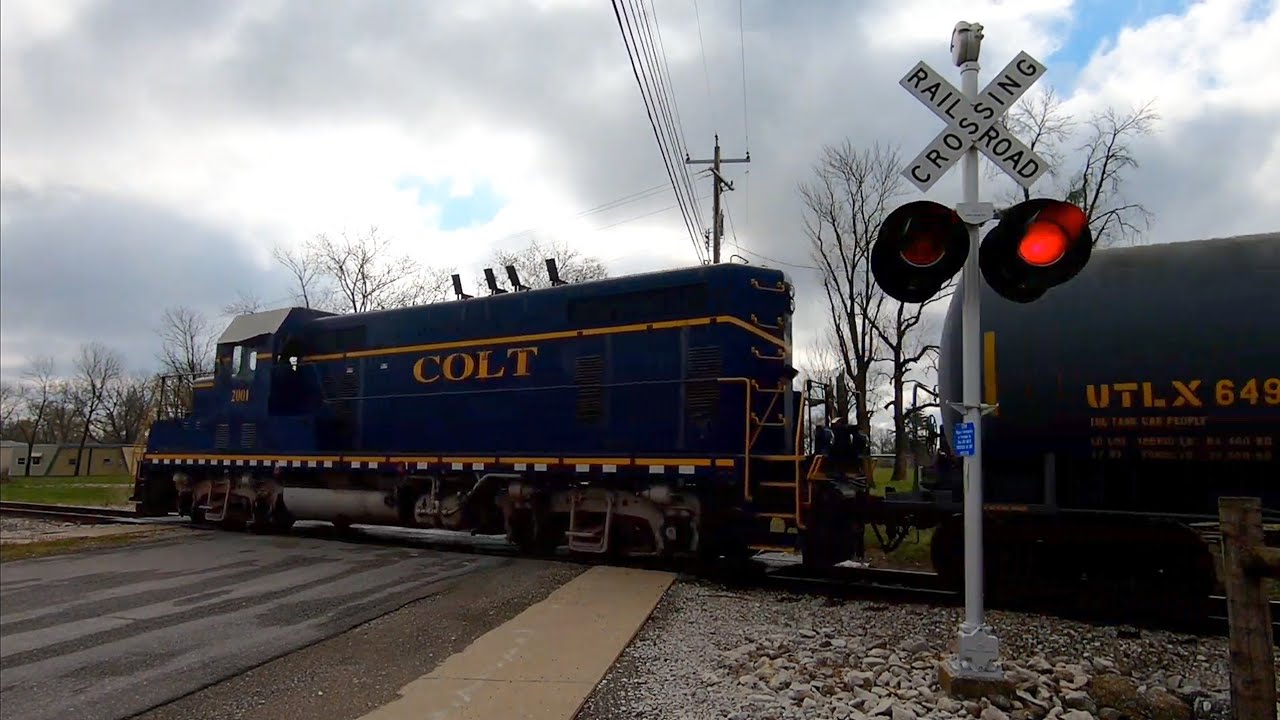 Hwy OO RR Crossing Hallsville, MO. Great WCH M Bell! - YouTube