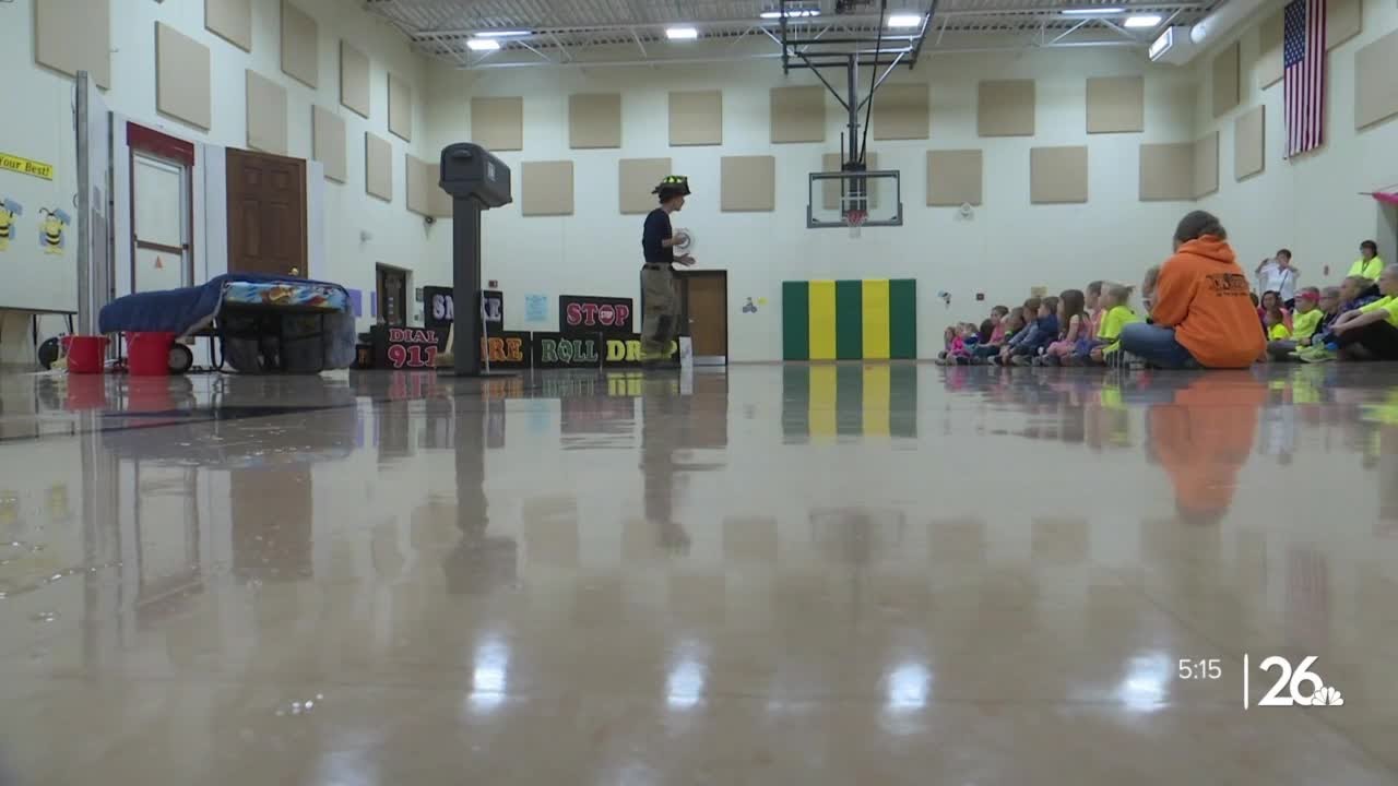 Neenah-Menasha fire department visit elementary schools to teach safety ...