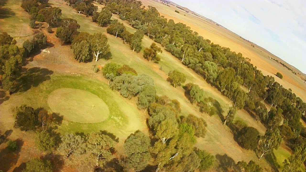 Bugs 2 1000mts Burra golf course - YouTube