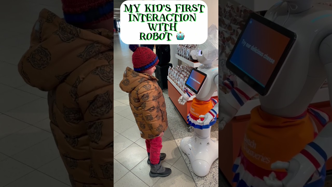 Cute interaction with AI Robot - Dutch Discoveries - Go IT