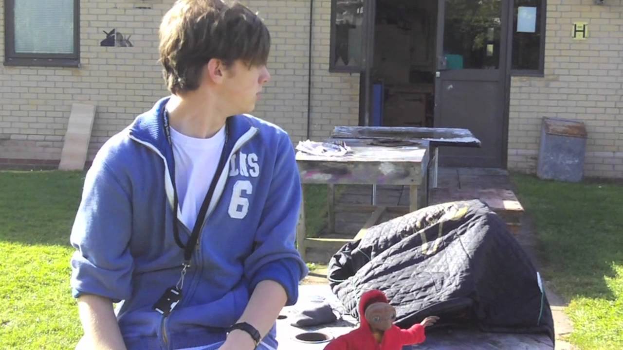 E.T - Sweded Film - YouTube
