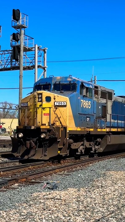 Ex-CSX C40-8W’s Leading CF&E FWCH Thru Dolton - YouTube