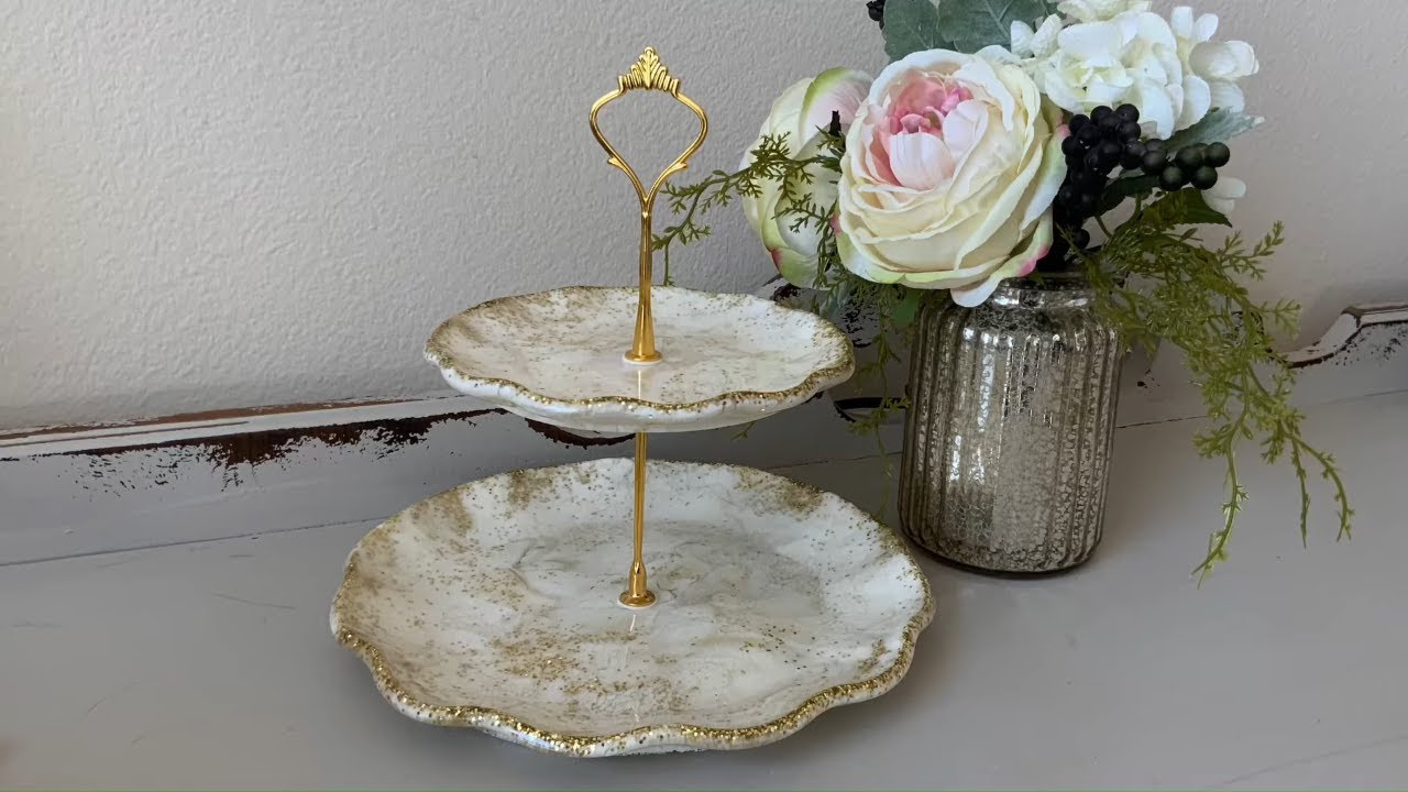 EASIEST Cupcake Stand EVER So Elegant And Classy resinart YouTube easiest-cupcake-stand-ever-so-elegant-and-classy-resinart-youtube