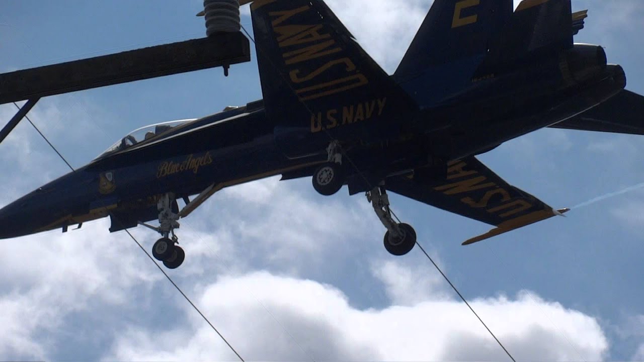 Blue Angels low altitude landing pass - YouTube