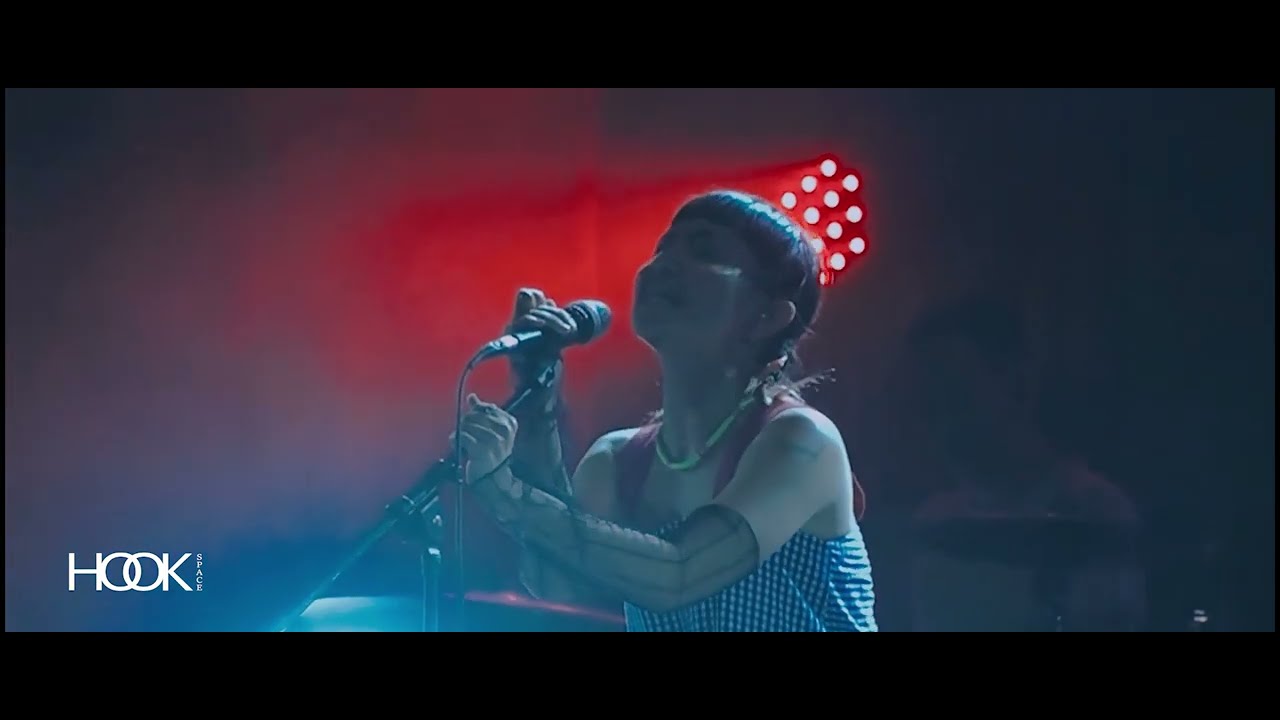 Stars and Rabbit - The House (Live at Senandung Alam Jogja 2022) - YouTube