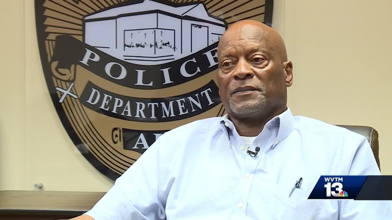 Roper reflects on 32-year career with Bessemer PD - YouTube