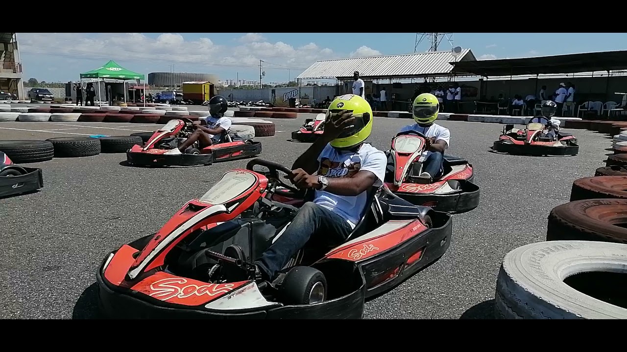 Speed Experience Karting Angola - YouTube