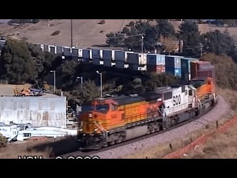 BNSF 5446 & Soo Line SD60 at Maltby & Hercules, CA November 3, 2002 - YouTube