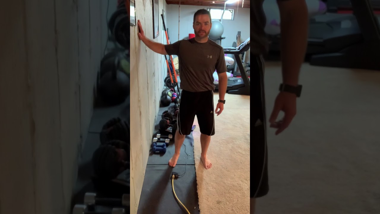 Wall leg lift - YouTube