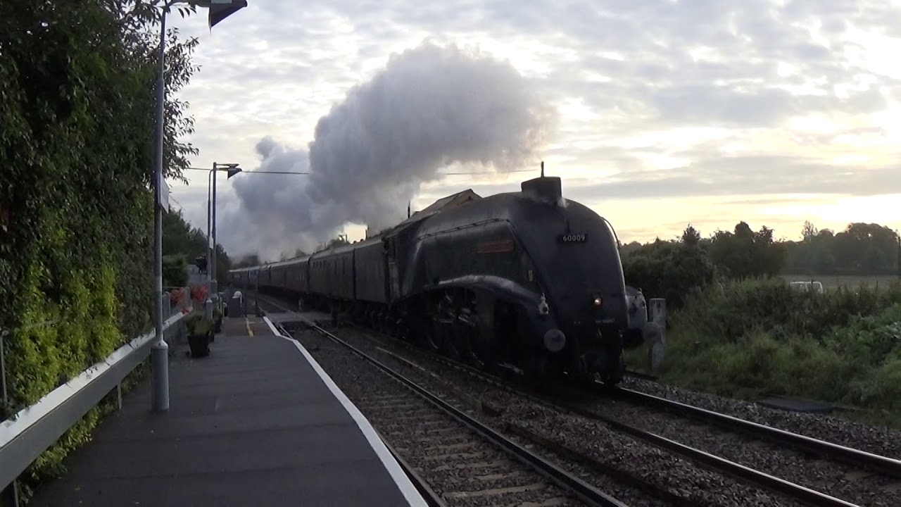 The Cheshireman A4 60009 'Union of South Africa' speeds past Spooner ...