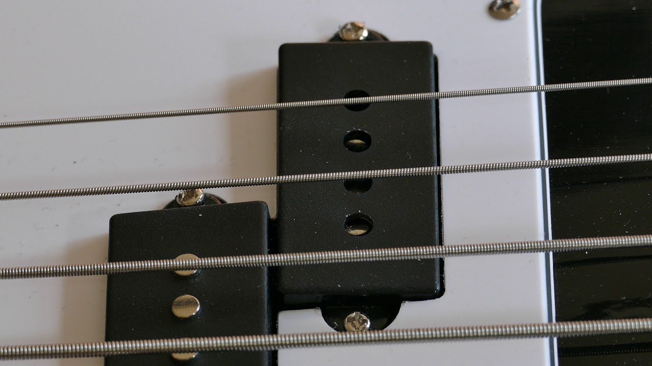 Amoon Bass Guitar broken pickup - YouTube