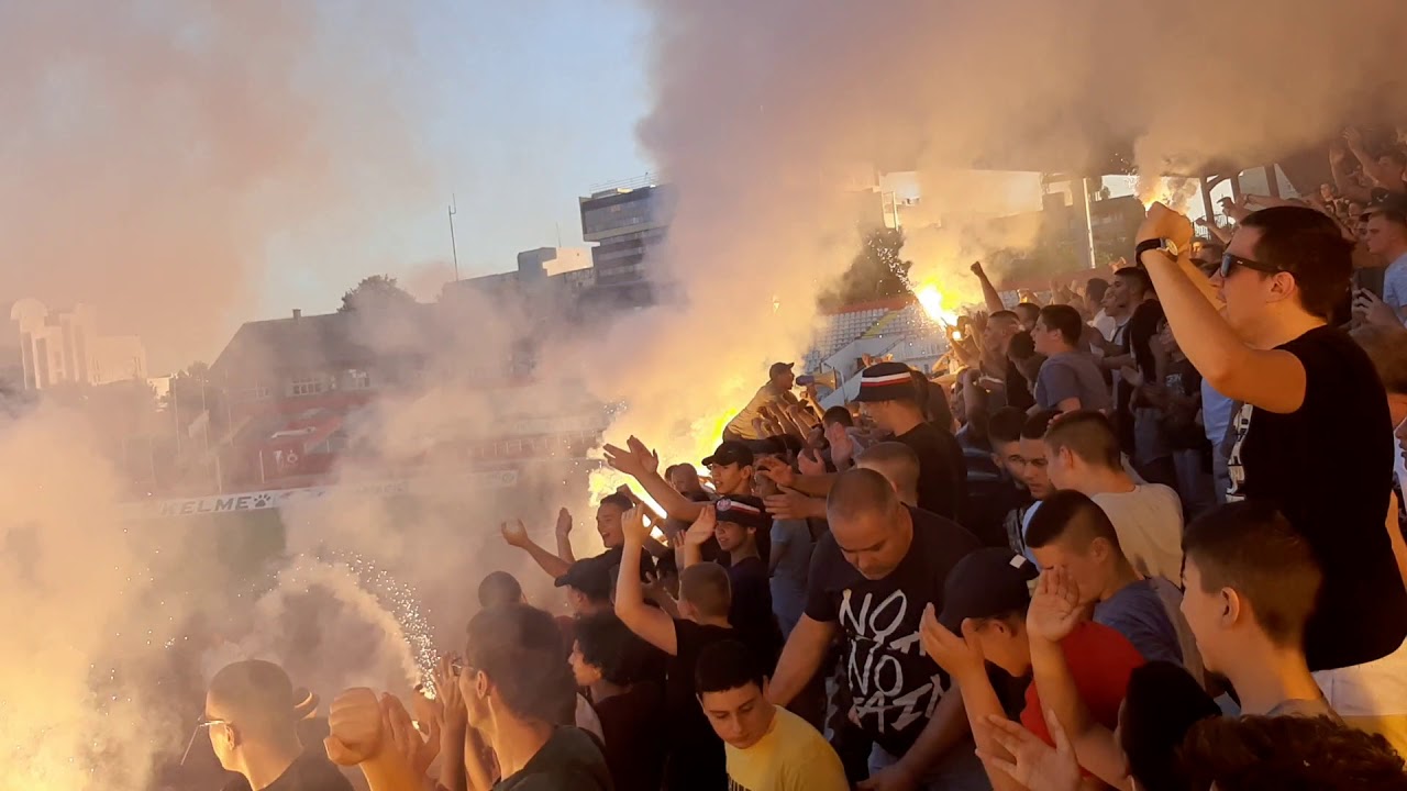 Proslava prvog gola Vojvodine na utakmici u finalu Kupa Srbije - YouTube